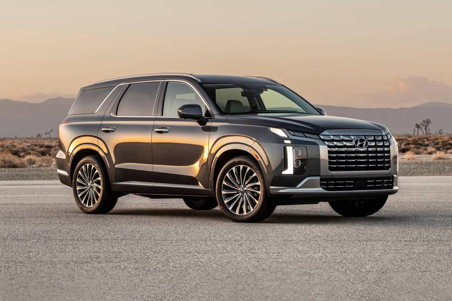 What are the Safest Family SUVs with 3rd Row? Here's our Top 10 List ...