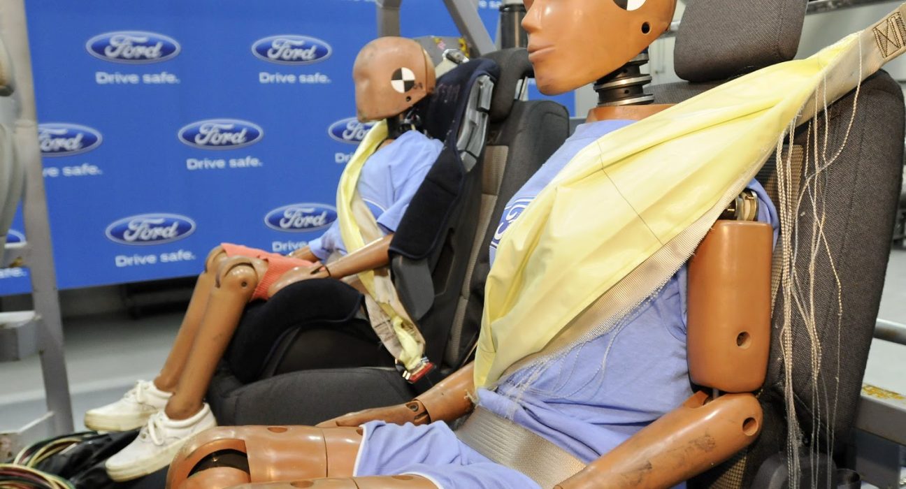 Ford launches first seat belt with airbag - Automotorblog