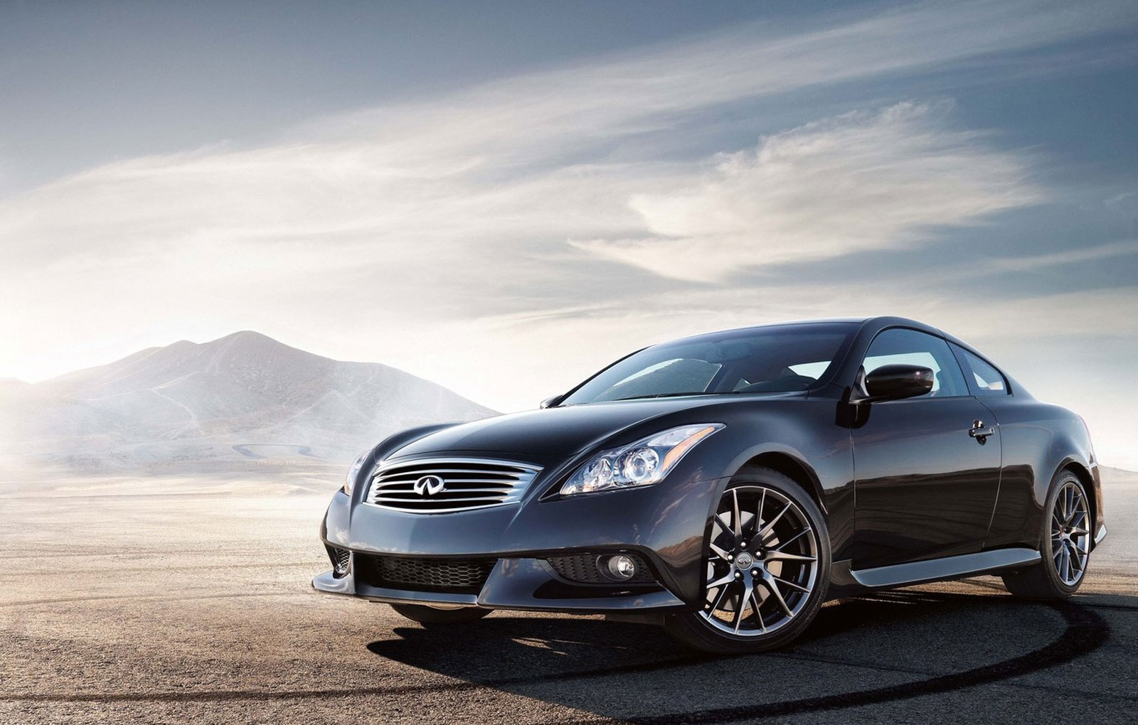 The Japanese from Infiniti reveals the performance version Infiniti G37 ...