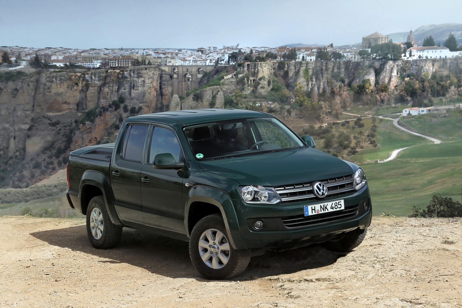 VW equips the 2013 Amarok with new diesel - Automotorblog