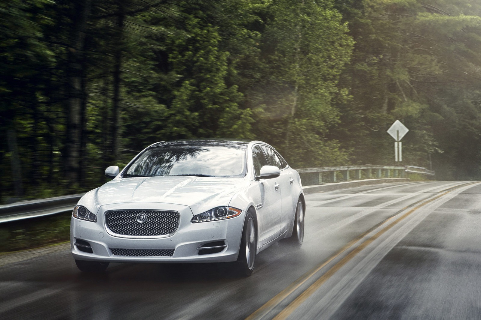 2013 Jaguar XF and XJ go all-wheel drive - Automotorblog