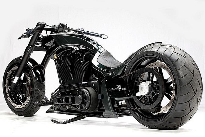 Custom Wolf bike tribute to Aston Martin - Automotorblog