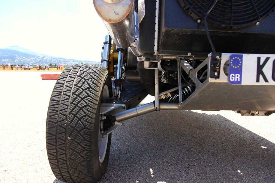 Korres Project 4 custom vehicle - Automotorblog