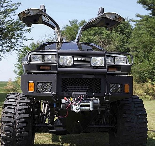 DeLorean limo, monster truck, hovercraft - Automotorblog
