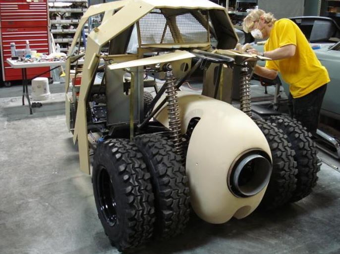 Batman golf cart sold for $17.500 - Automotorblog