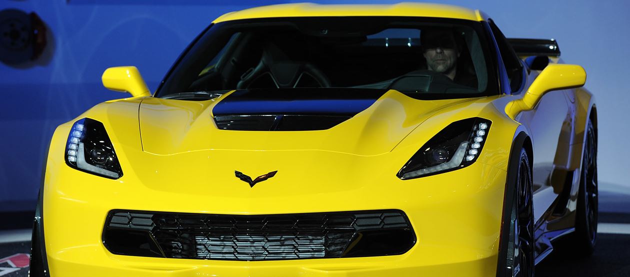 The 2015 Chevy Corvette ZO6 Seen Up Close - Automotorblog