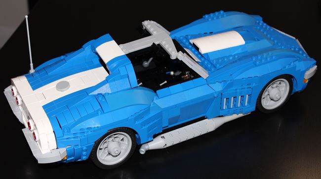 1969 Chevrolet Corvette recreated using legos - Automotorblog