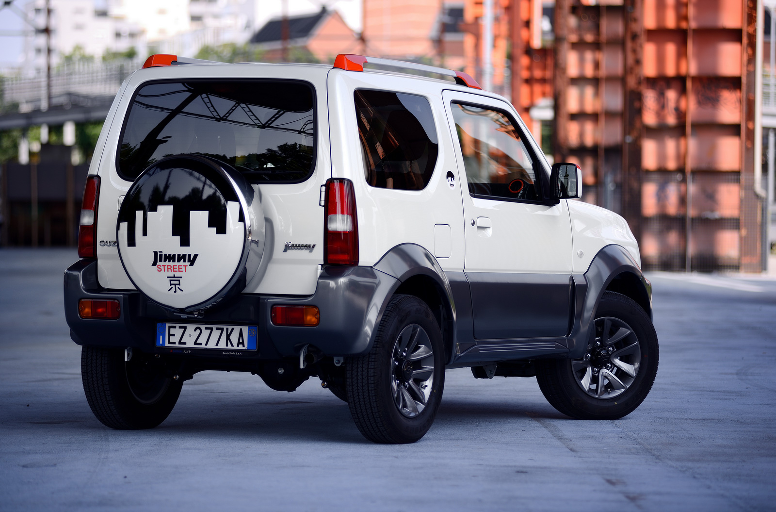 Suzuki Jimny Street Limited Edition Arrives in Italy from 19,900 Euros ...