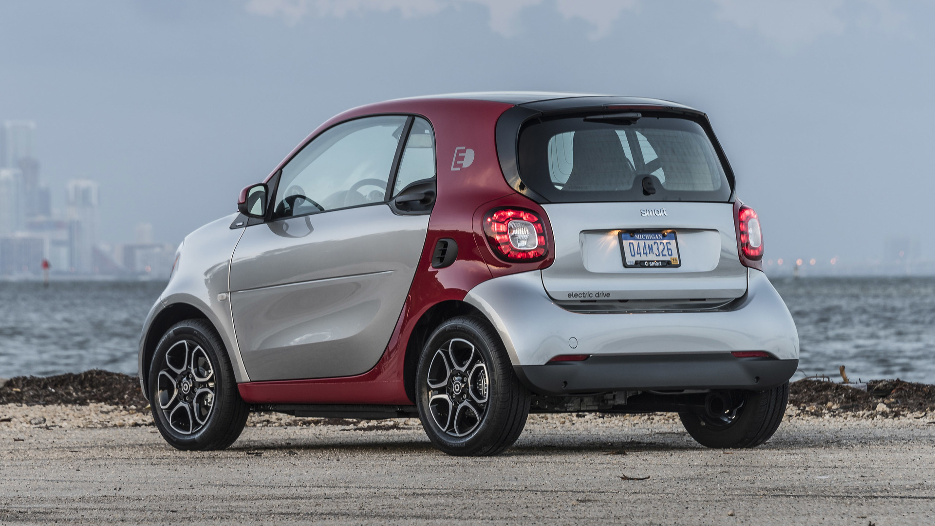 Germany: Smart EV Range Available with Prices and Details - Automotorblog